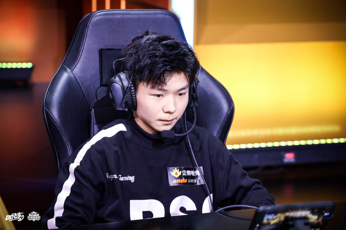 赛事中心 -【赏金赛快讯】RSG.小钰2:0战胜Q9.子墨 稳扎稳打挺进四强- QQ飞车手游 - 腾讯游戏